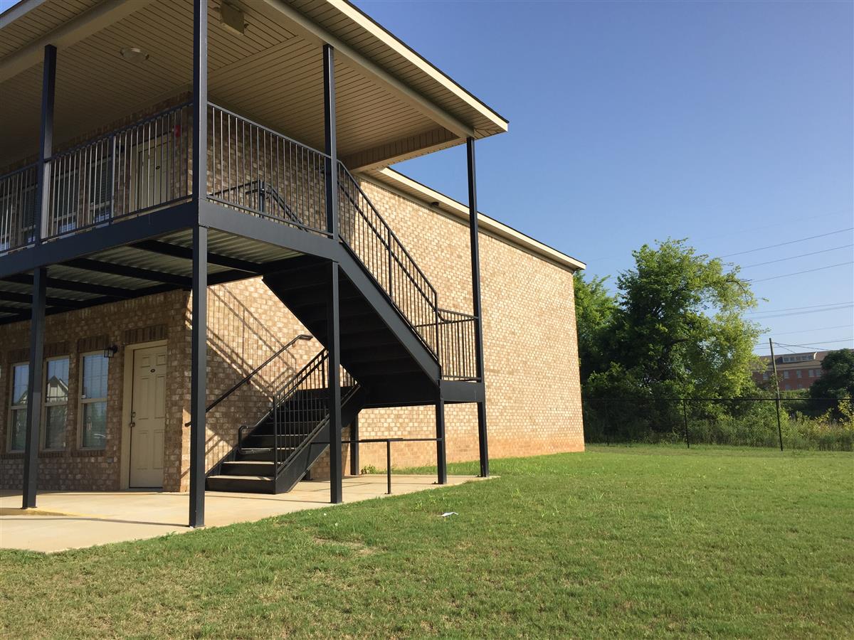 Ashley Manor - Apartment in Tuscaloosa, AL